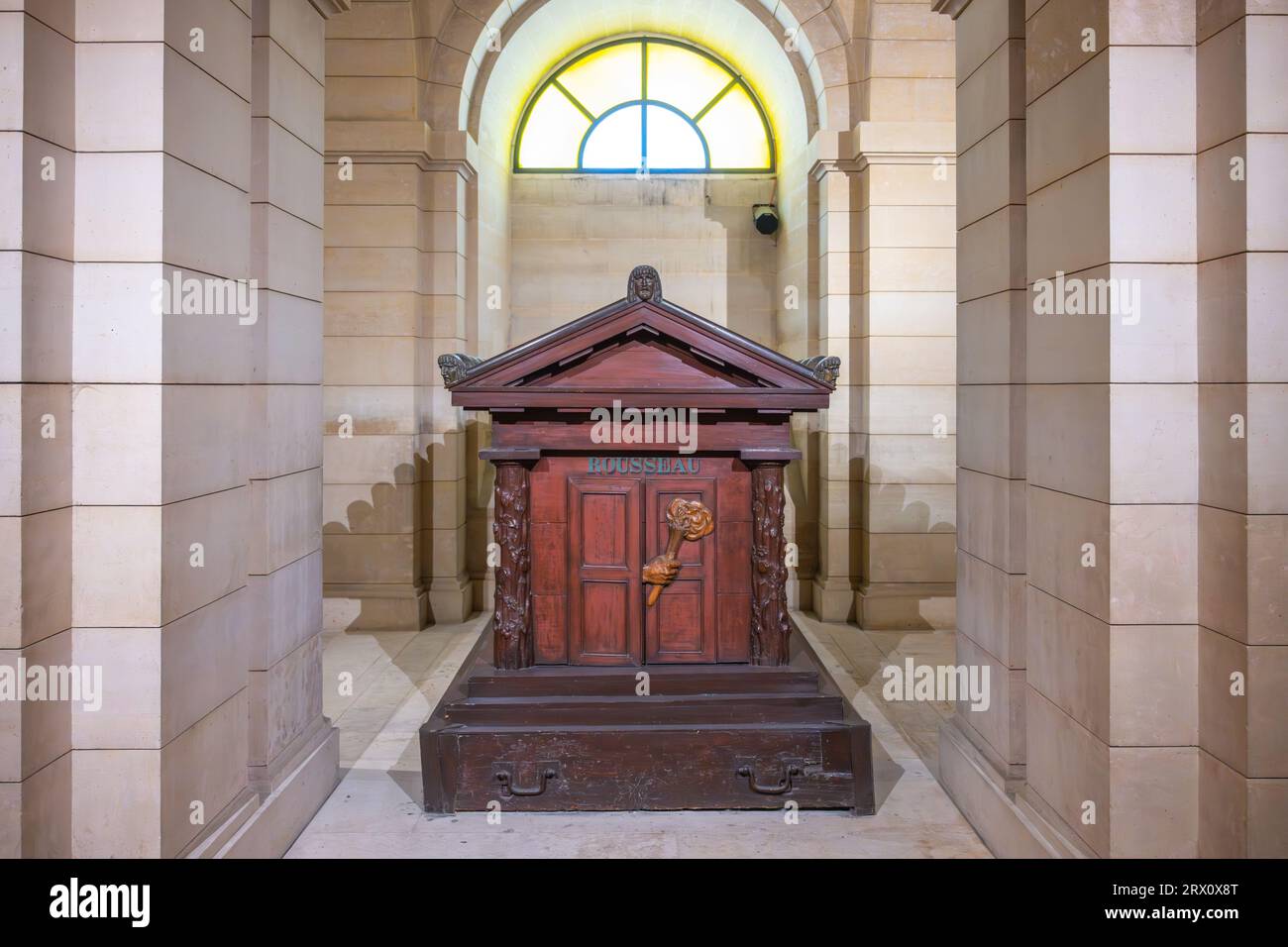 Jean jacques rousseau tomb pantheon immagini e fotografie stock ad alta ...