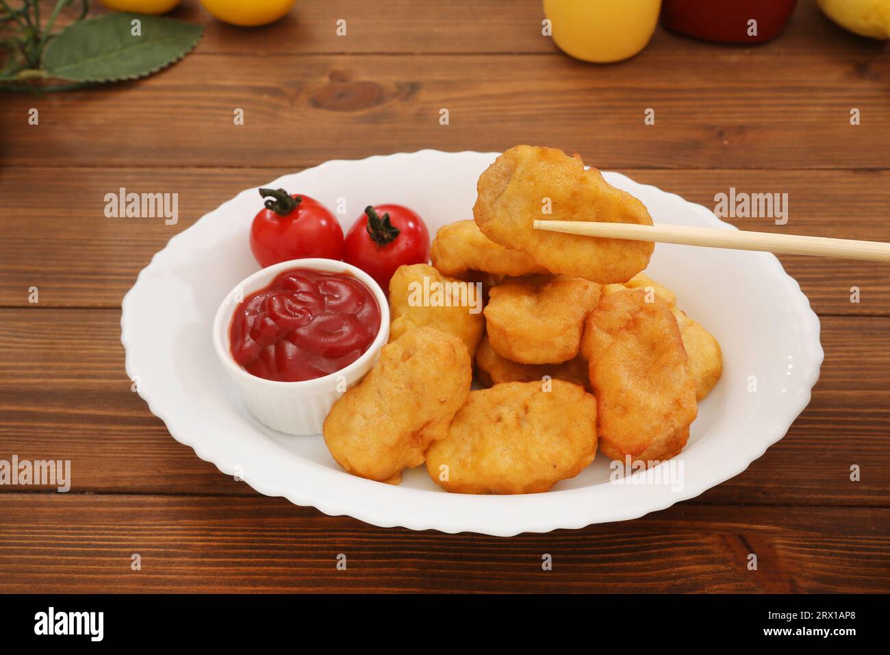 Chicken nugget immagini e fotografie stock ad alta risoluzione - Alamy
