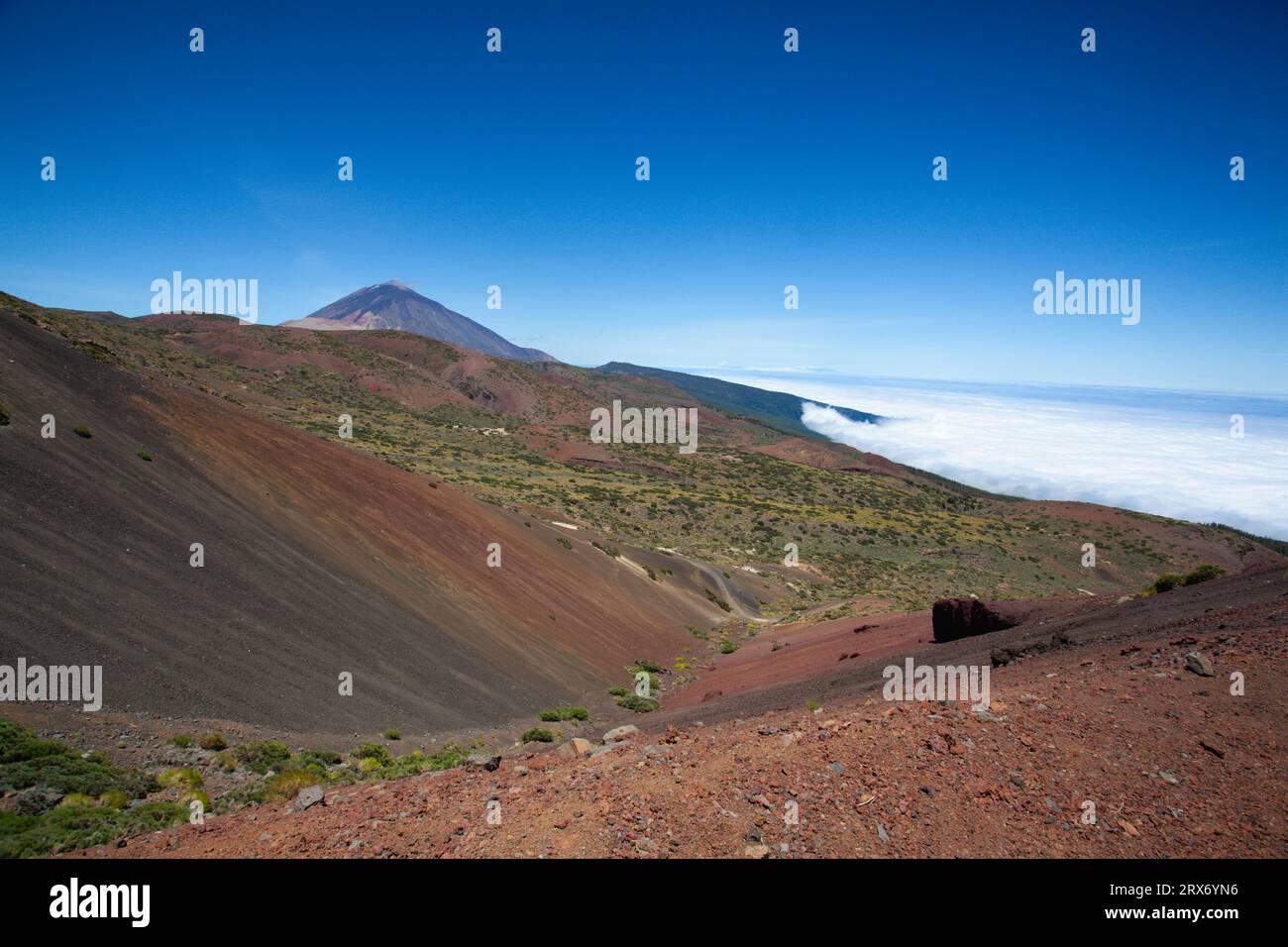 Monte Teide. È un vulcano a Tenerife, nelle Isole Canarie, in Spagna ... Monte Teide. È un vulcano a Tenerife, nelle Isole Canarie, in Spagna ...