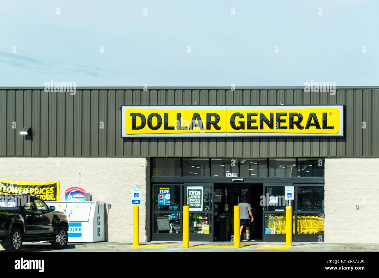 Dollar general immagini e fotografie stock ad alta risoluzione - Alamy