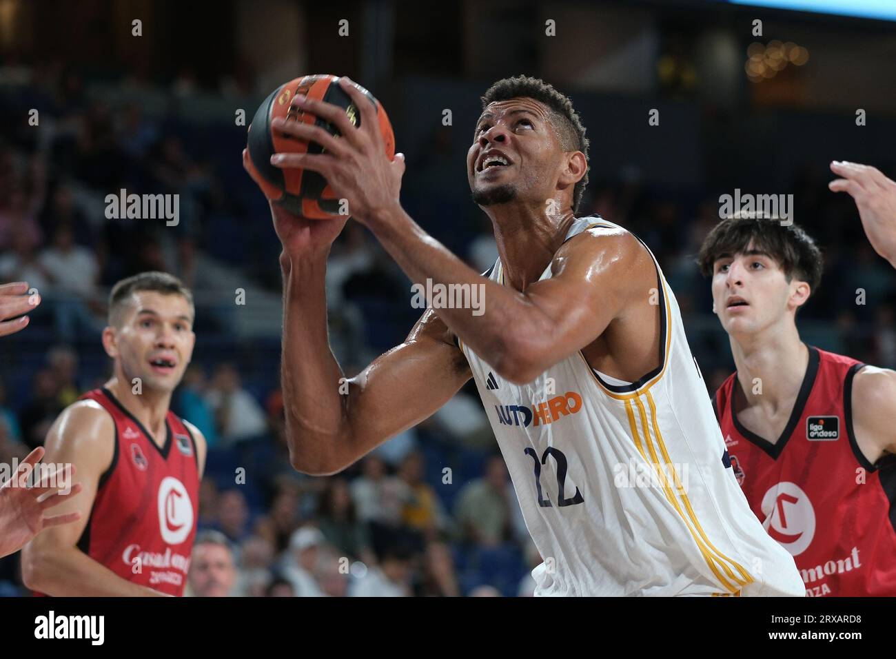 Edy Tavares del Real Madrid durante la partita di ACB League tra Real ...