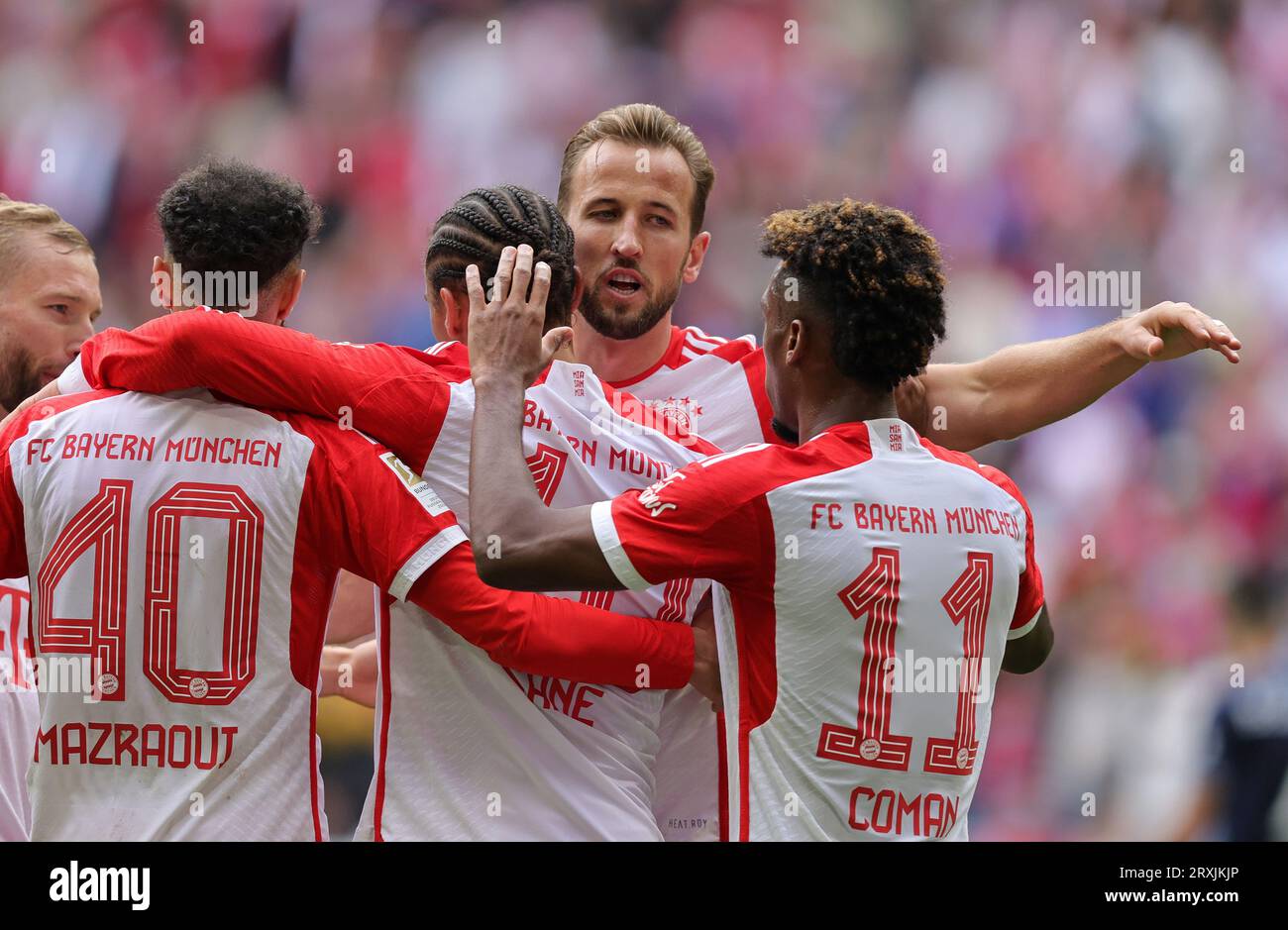 Harry Kane del Bayern Muenchen freut sich Ÿber das Tor zum 4:0 von ...