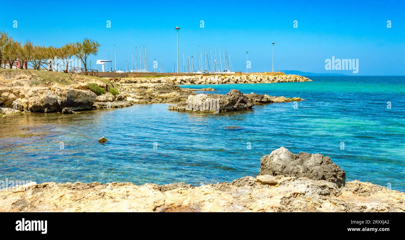 Porto torres spiagge immagini e fotografie stock ad alta risoluzione ...