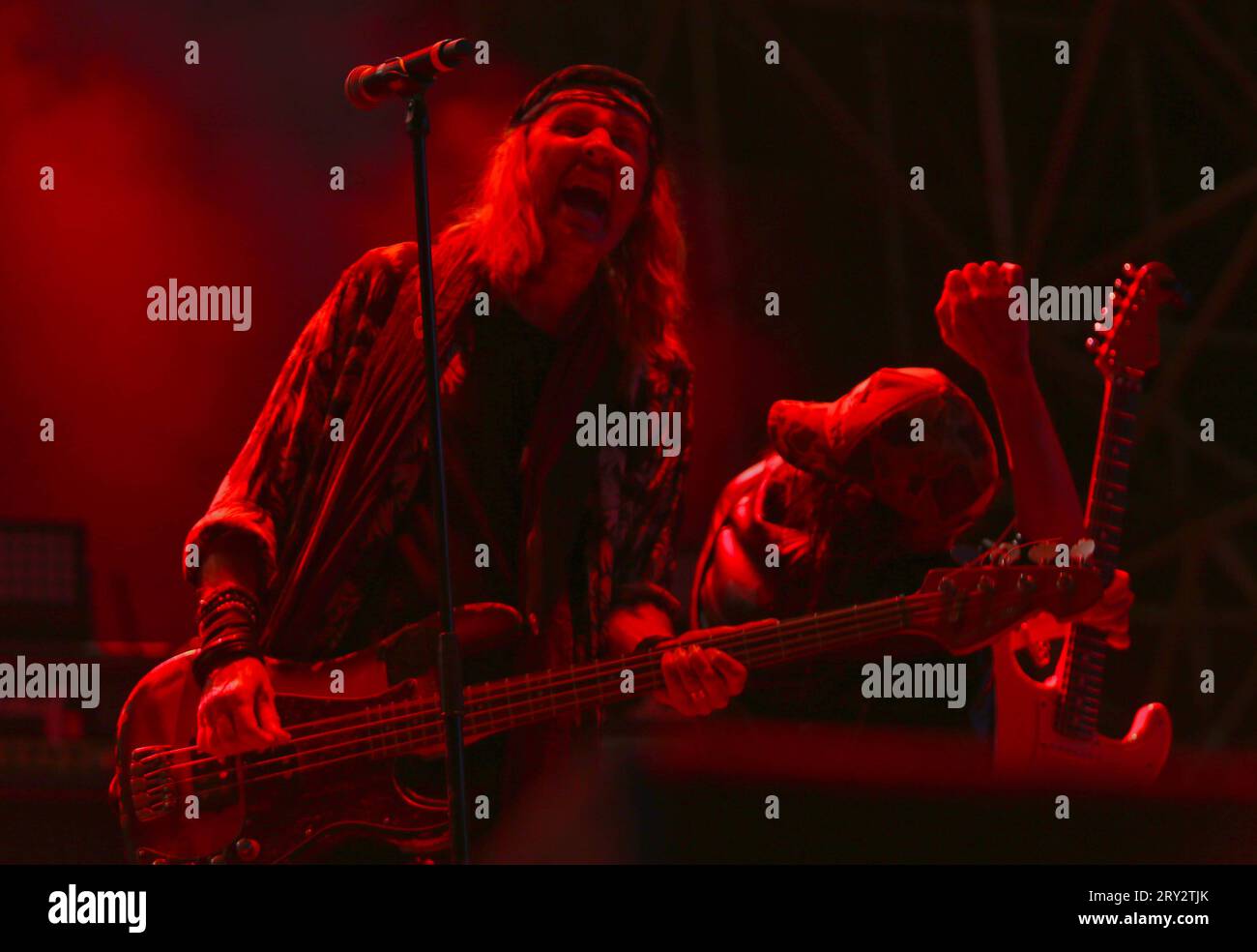 Chris von Rohr, Mandy Meyer. Konzert der schweizerischen Hard-Rock-Band ...