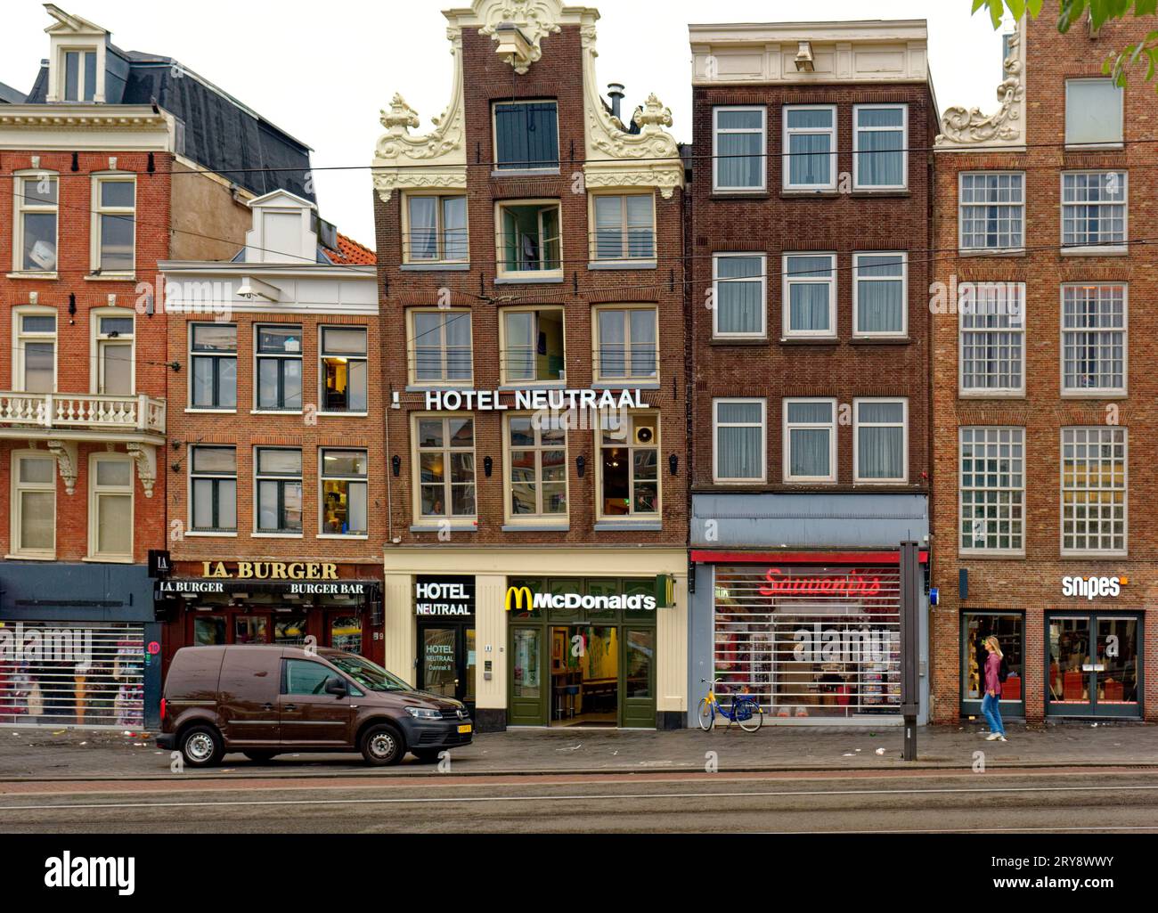 AMSTERDAM, PAESI BASSI - 24 agosto 2023: Amsterdam è la capitale dei ...