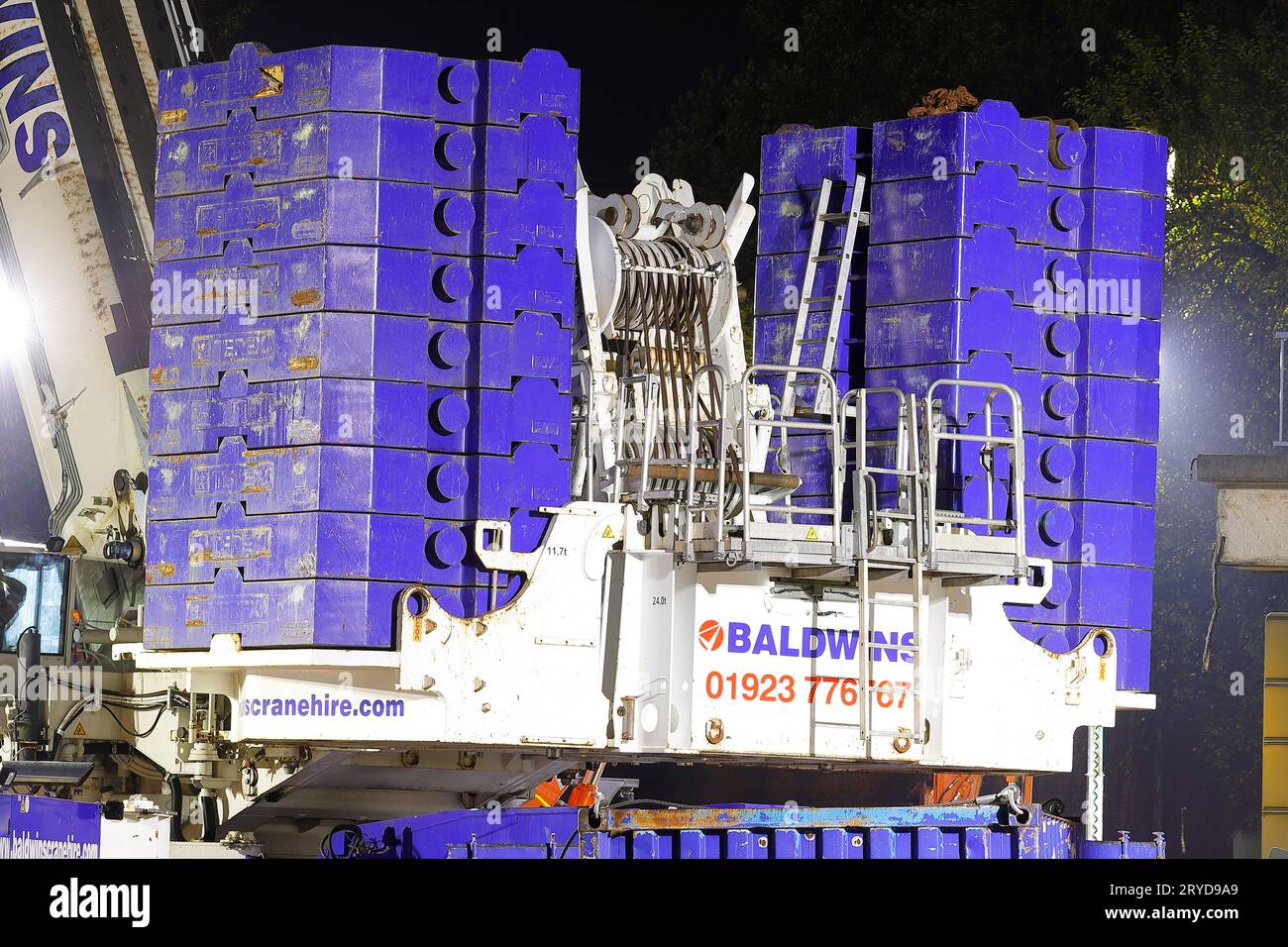 Zavorra per gru mobili immagini e fotografie stock ad alta risoluzione ...