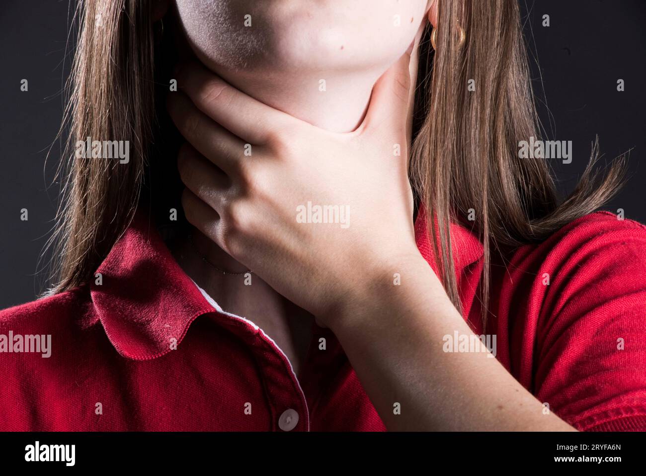 Gola collo immagini e fotografie stock ad alta risoluzione - Alamy