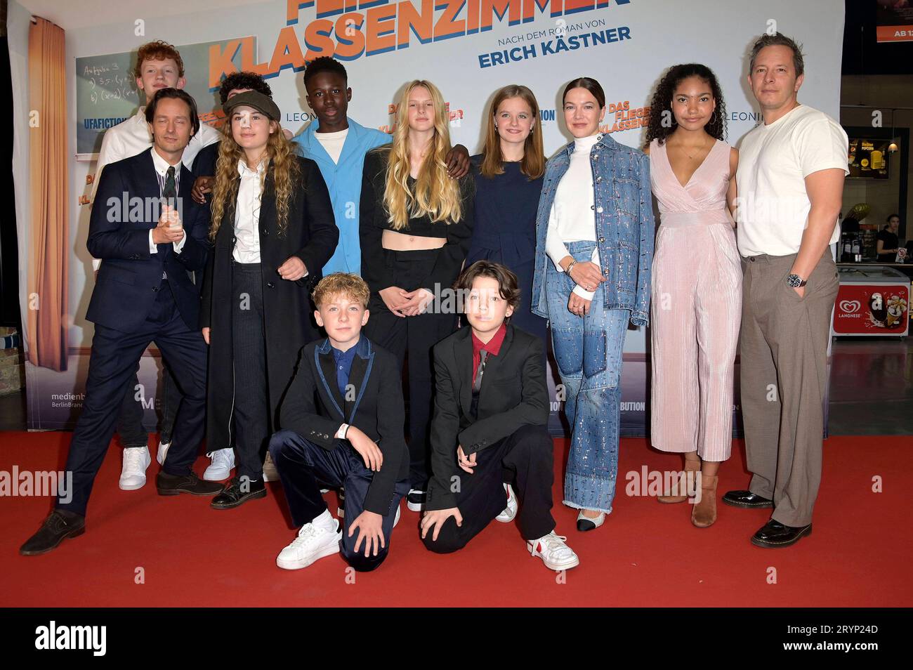 Leander Schumann, Tom Schilling, Morten Völlger, Leni Deschner, Gabriel ...