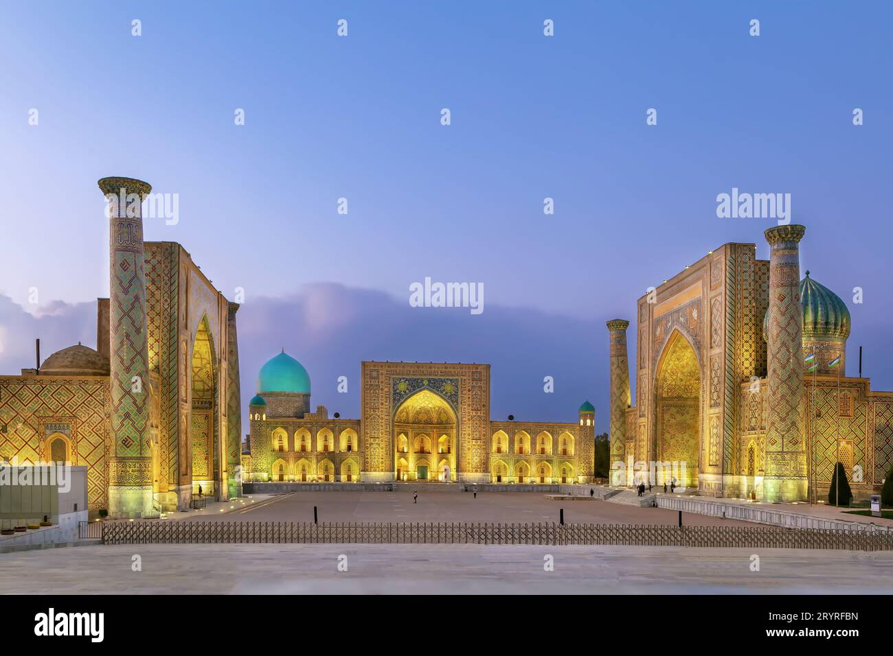 Piazza samarcanda immagini e fotografie stock ad alta risoluzione - Alamy