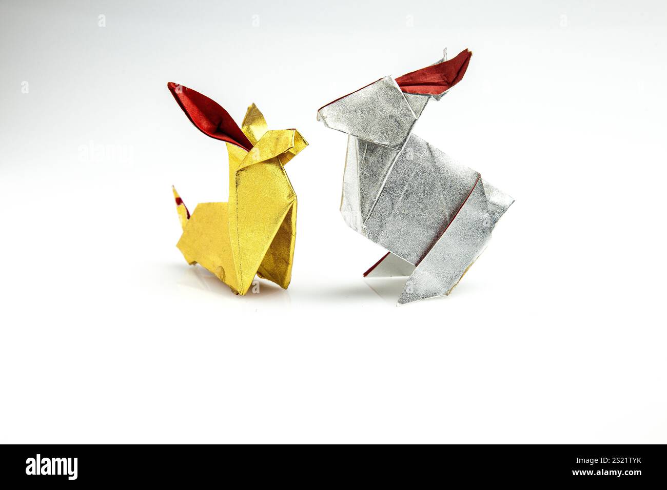 Origami di coniglio immagini e fotografie stock ad alta risoluzione - Alamy