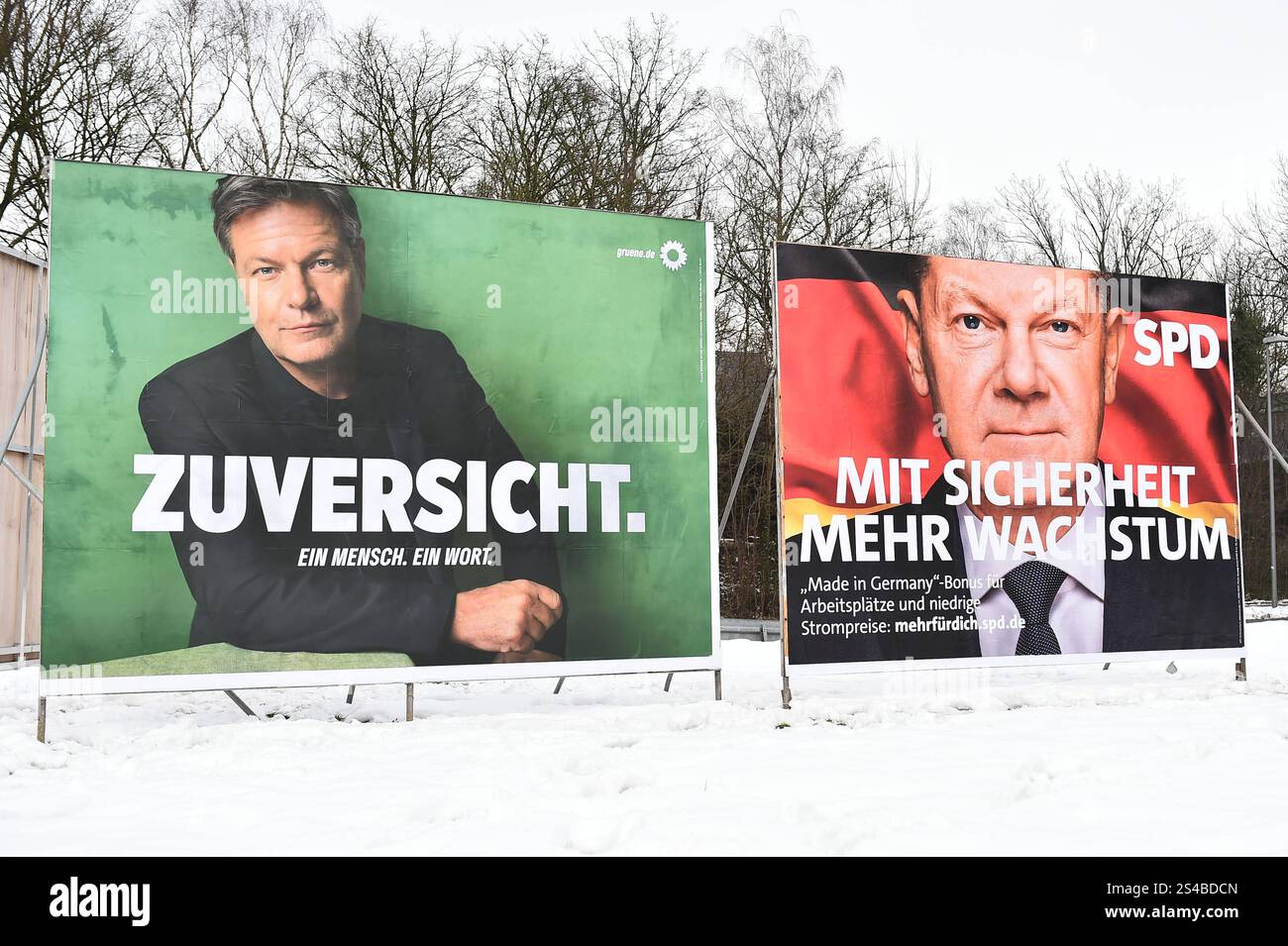 Wahlplakate - Bundestagswahl 2025 am 11.01.2025 in Bochum Wahlplakate der Parteien die Grünen ...