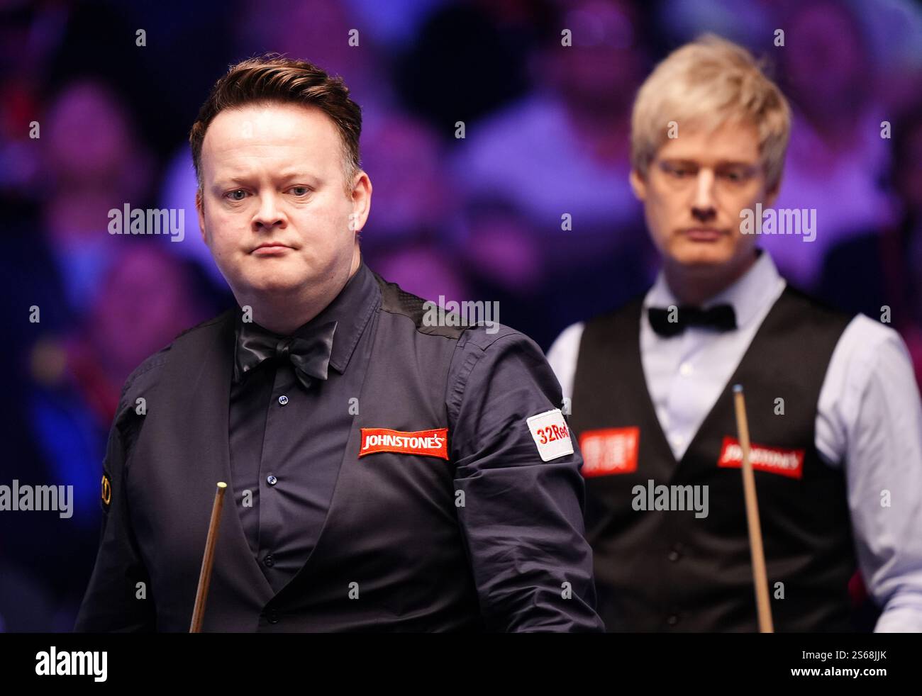 Shaun Murphy (a sinistra) durante il suo match contro Neil Robertson il ...