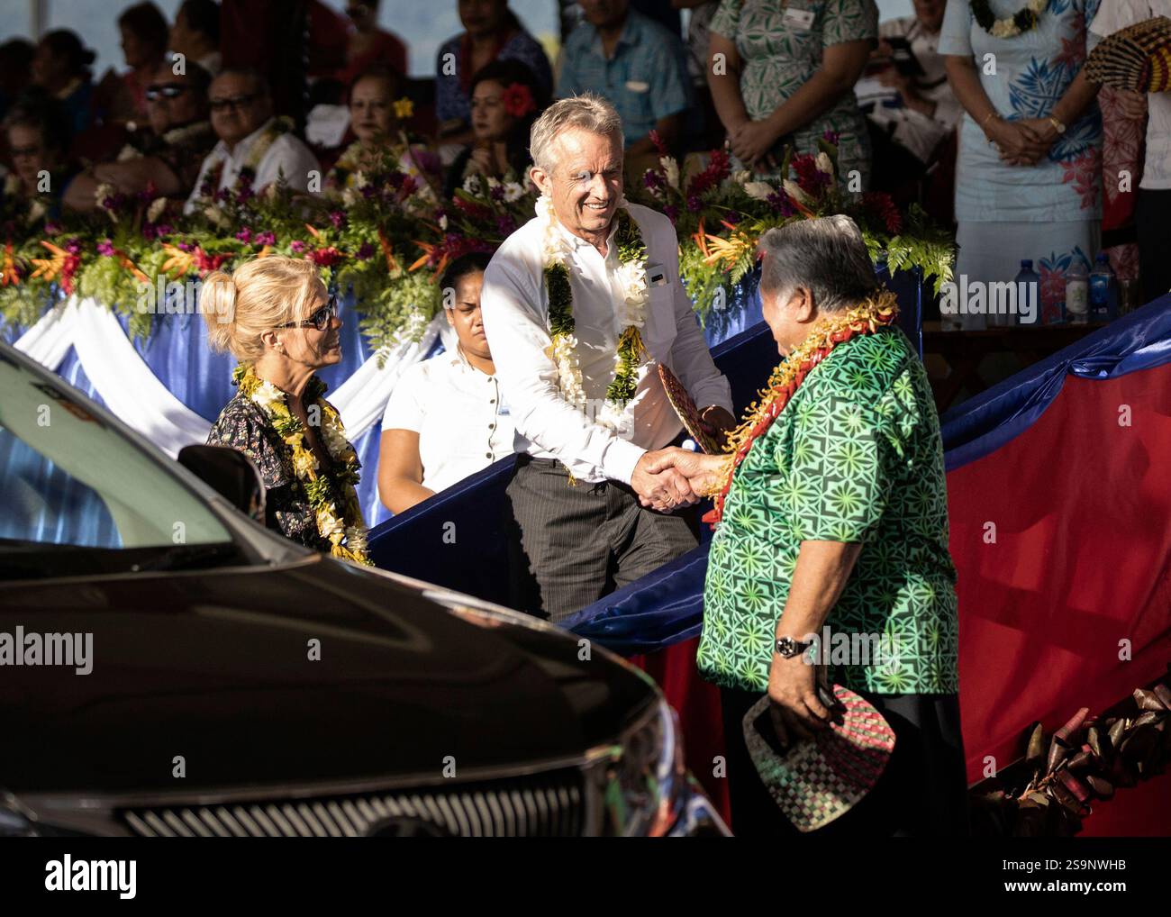 FILE - Prime Minister Tuilaepa Sailele Malielegaoi, foreground right ...