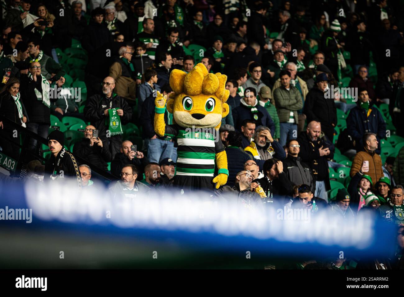 Lisboa, Portogallo. 29 gennaio 2025. Lo Sporting CP Mascot Jubas ha ...