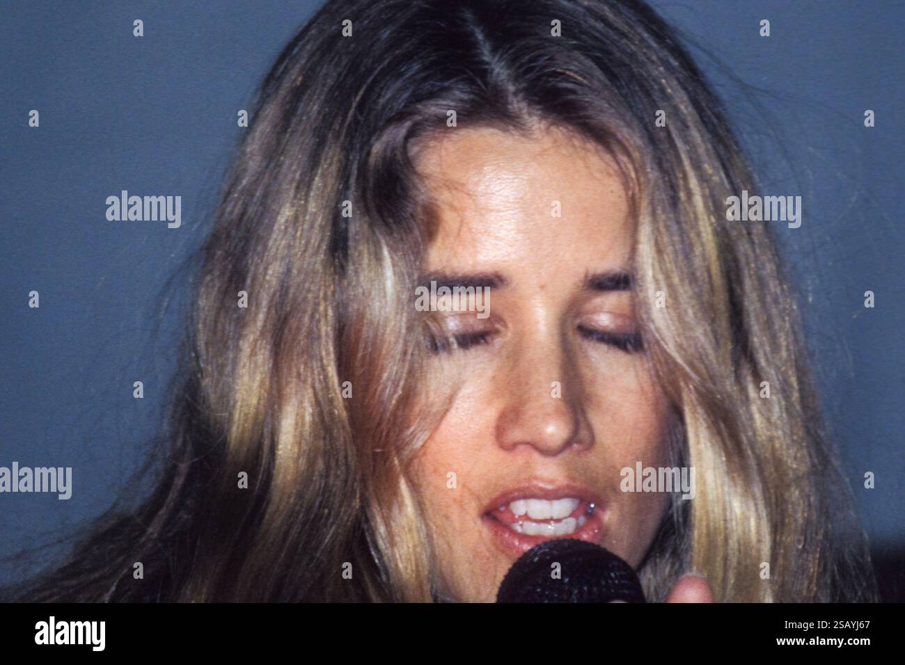 HEATHER NOVA, CONCERTO, 1999: Heather Nova suona al Clwb Ifor Bach (The ...