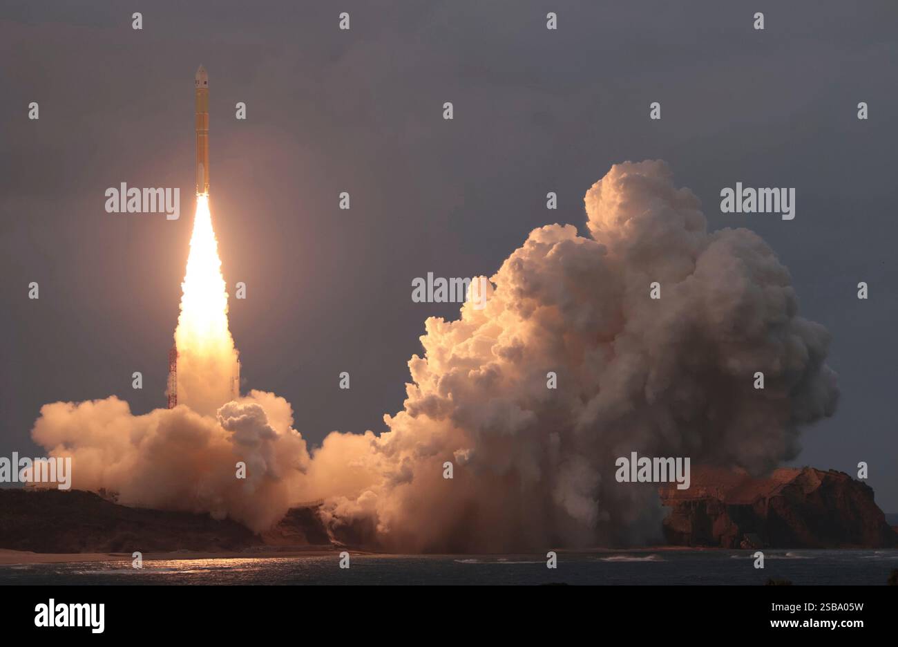 H3 rocket (H3 Launch Vehicle) F5 launches from the Tanegashima Space ...