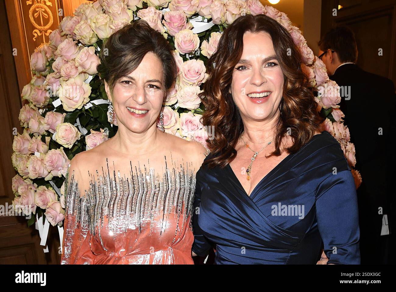 Martina Gedeck und Katarina Witt beim Semper Opernball AM 07.02.2025 a Dresda Semper Opernball ...