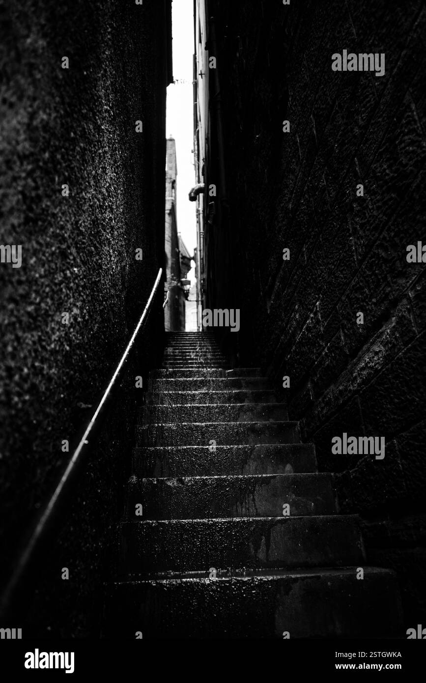 Pareti sottili immagini e fotografie stock ad alta risoluzione - Alamy