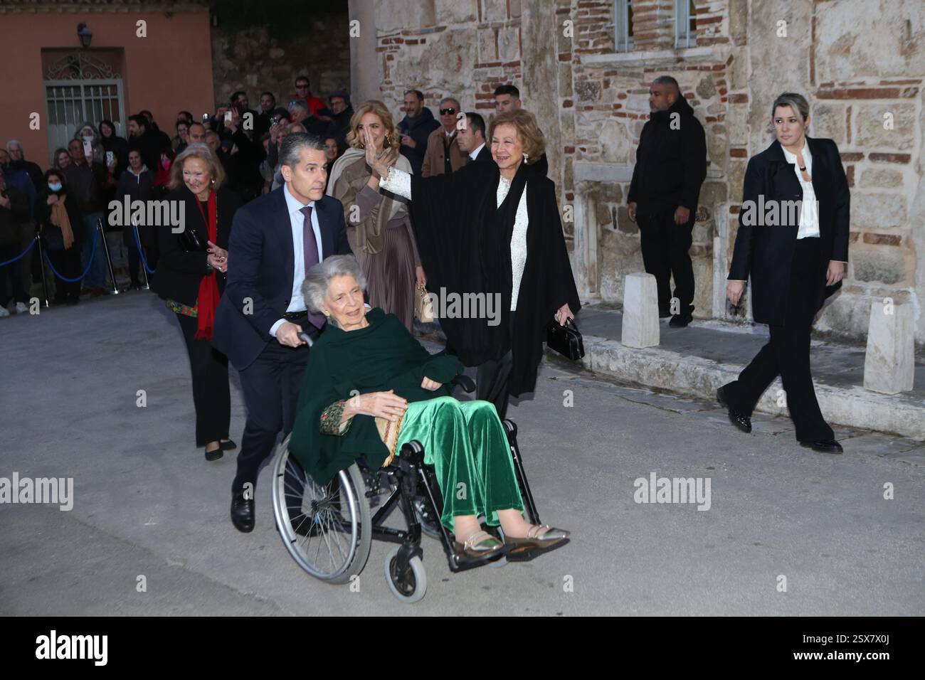 La regina Emerito di Spagna Sofia (C), sua figlia Cristina di Spagna (R ...
