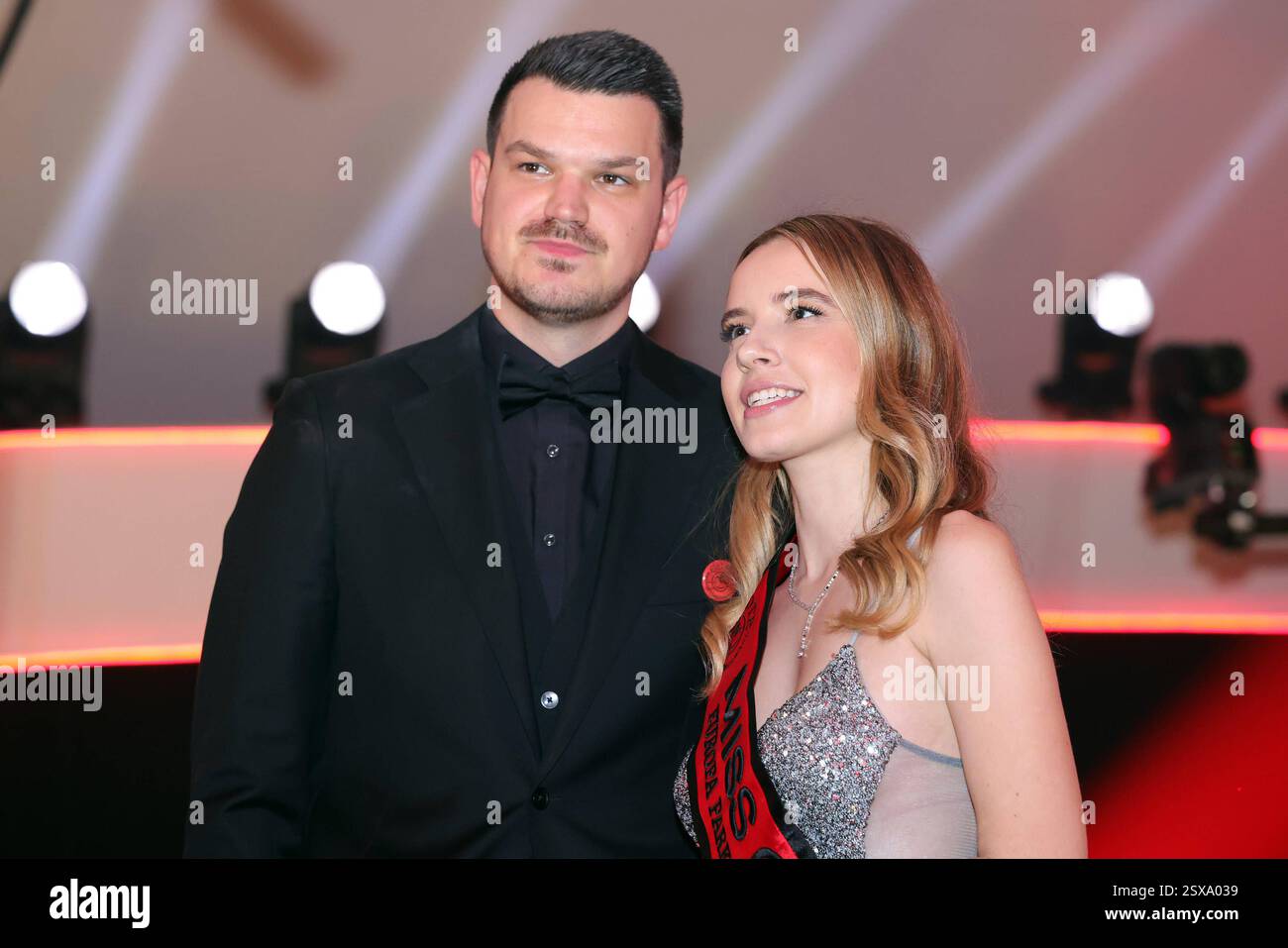 Miss Germany Awards finale 2025 Miss Germania 2025 Valentina Busik und ...