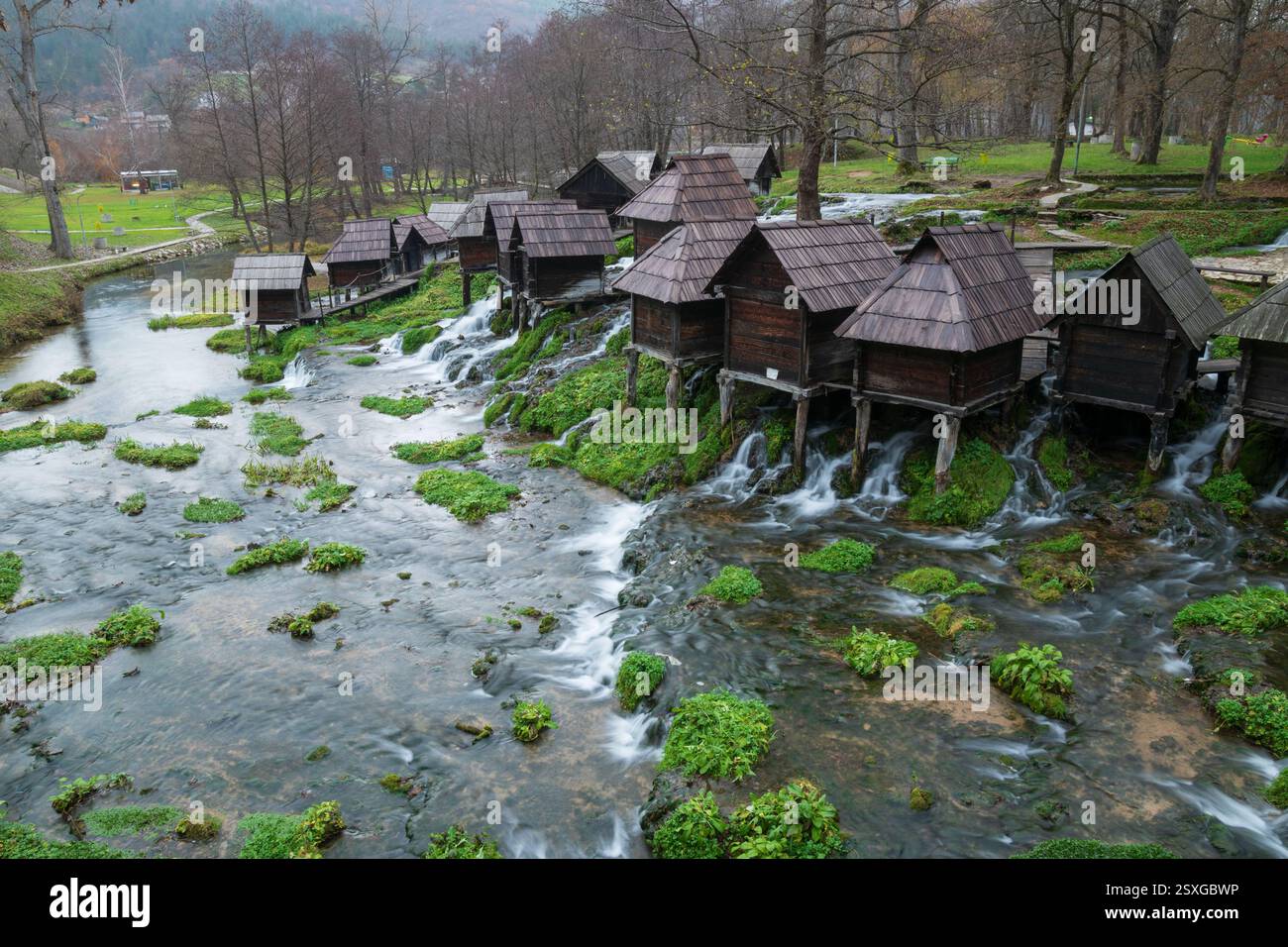 Mulini ad acqua sul fiume pliva immagini e fotografie stock ad alta ...