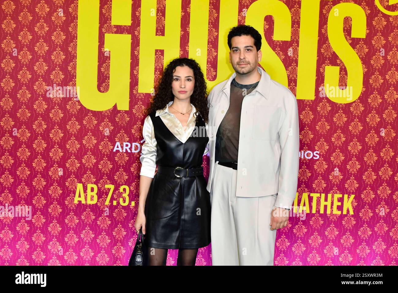 Nadine Menz, David Daria zu Gast auf dem roten Teppich bei der Premiere ...