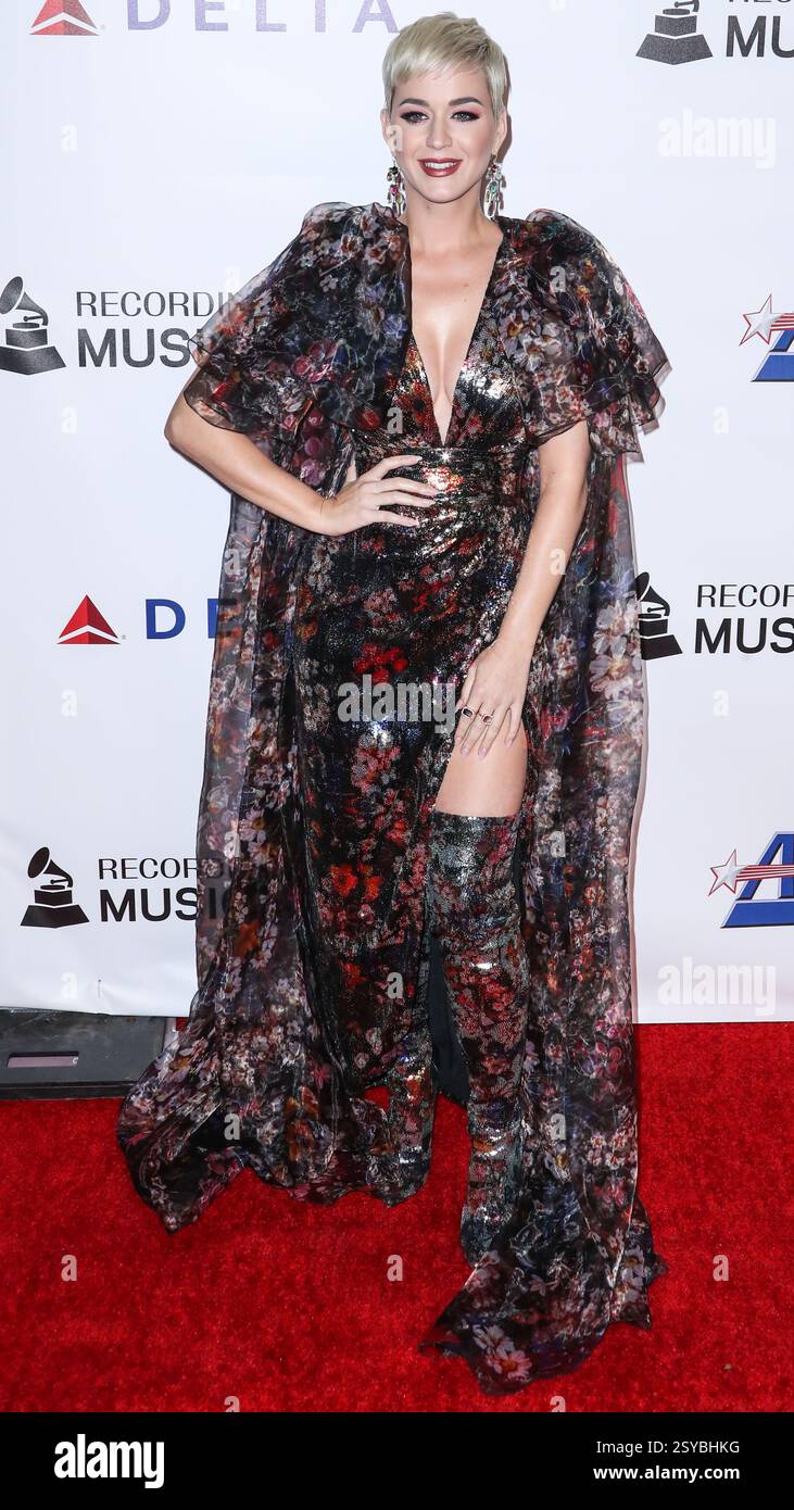 Katy Perry si dirigerà nello spazio sul volo Blue Origin All-Women sul ...