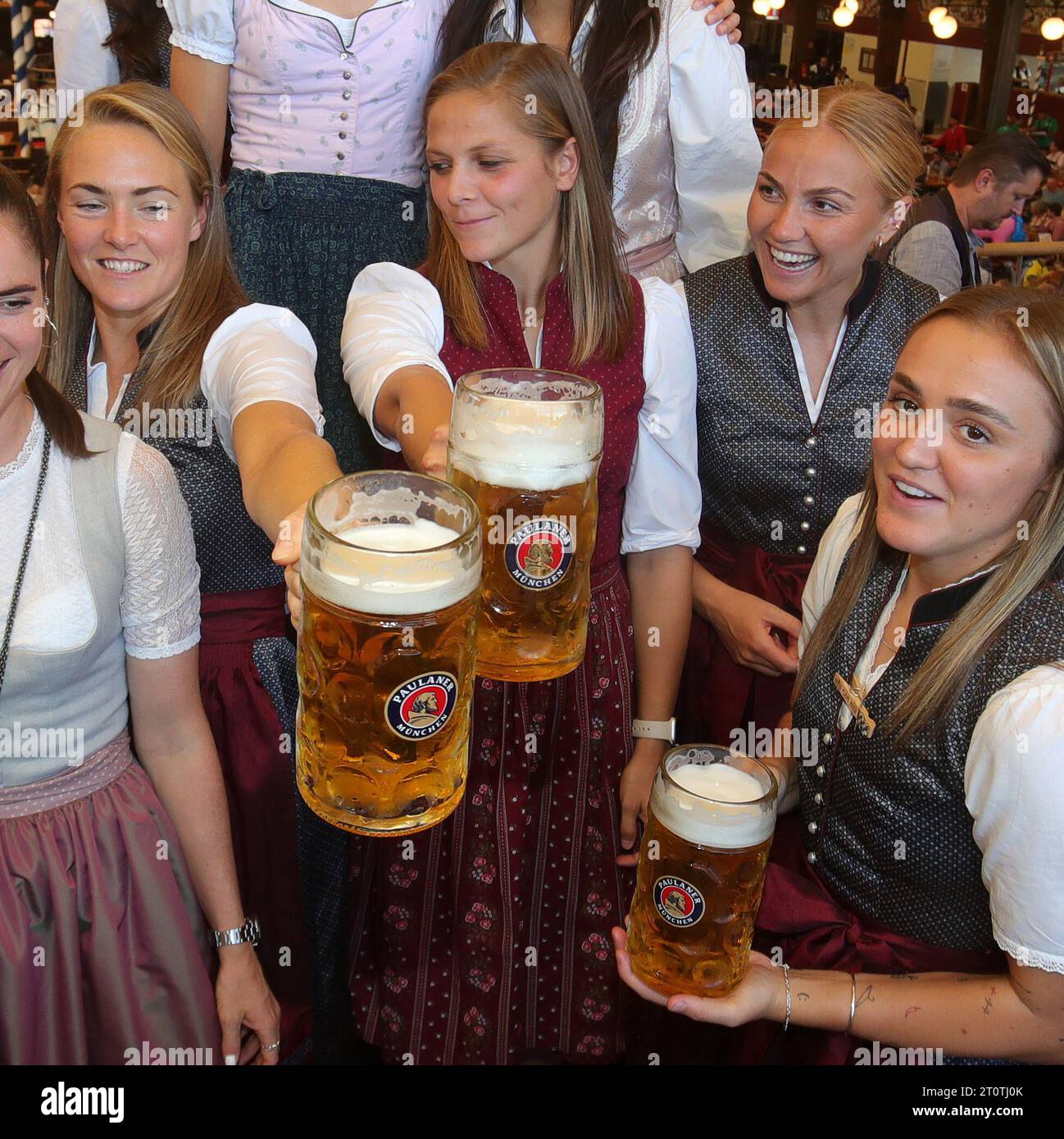 Magdalena Eriksson di FC Bayern Monaco Anna Wellmann Glodis Perla ...