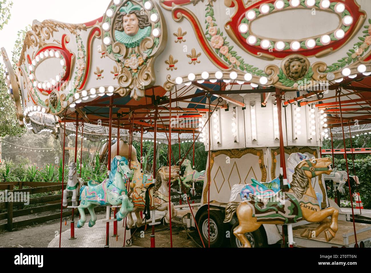 Giostra colorata immagini e fotografie stock ad alta risoluzione - Alamy