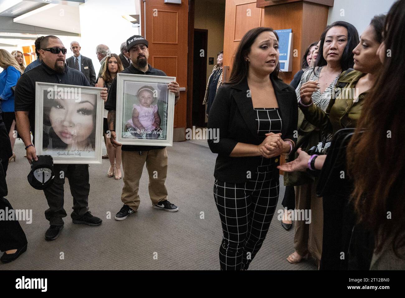 Roseville, CALIFORNIA, USA. 10 ottobre 2023. Jacob Chavez e Johnny ...