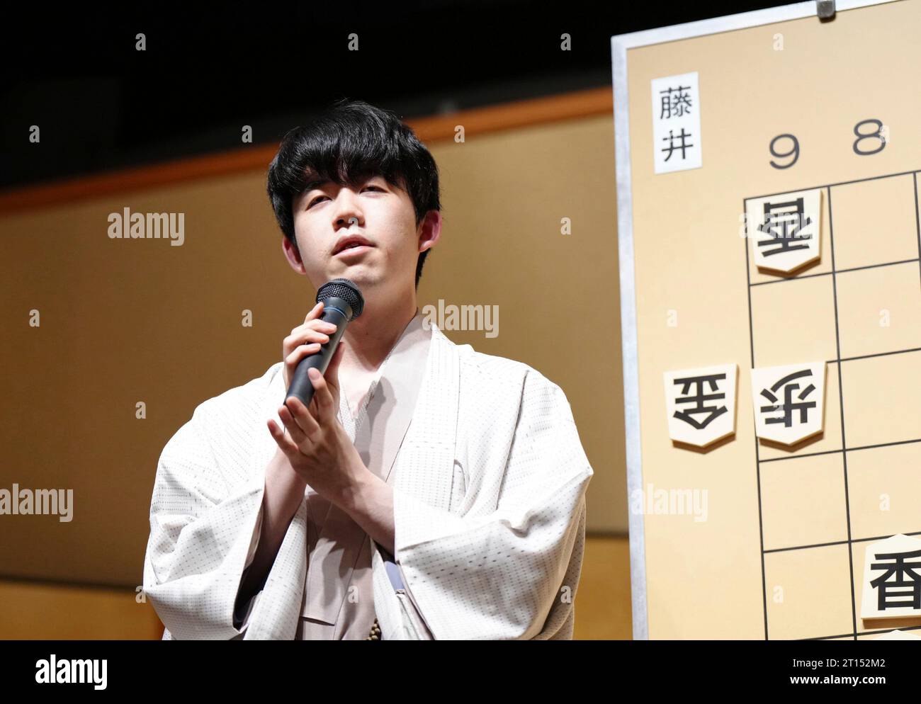 Shogi, Japanese chess player Sota Fuji comments on his 8th shogi crown ...