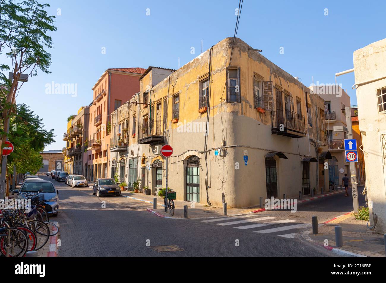 Jaffa, Israele - 10 ottobre 2023: Vista dalle strade storiche di Jaffa ...