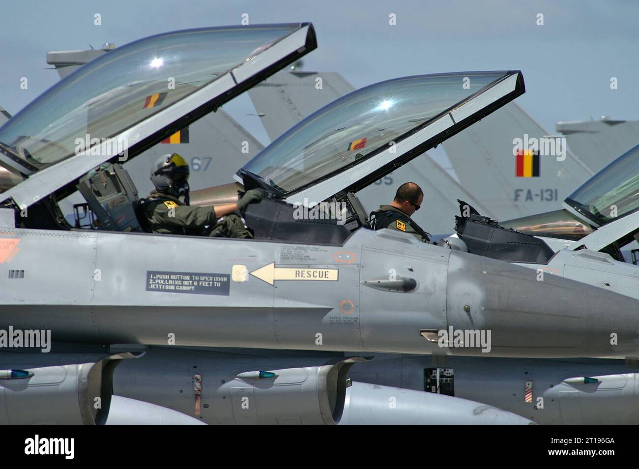 Kampfflugzeuge vom Typ Lockheed Martin F-16 Fighting Falcon der ...
