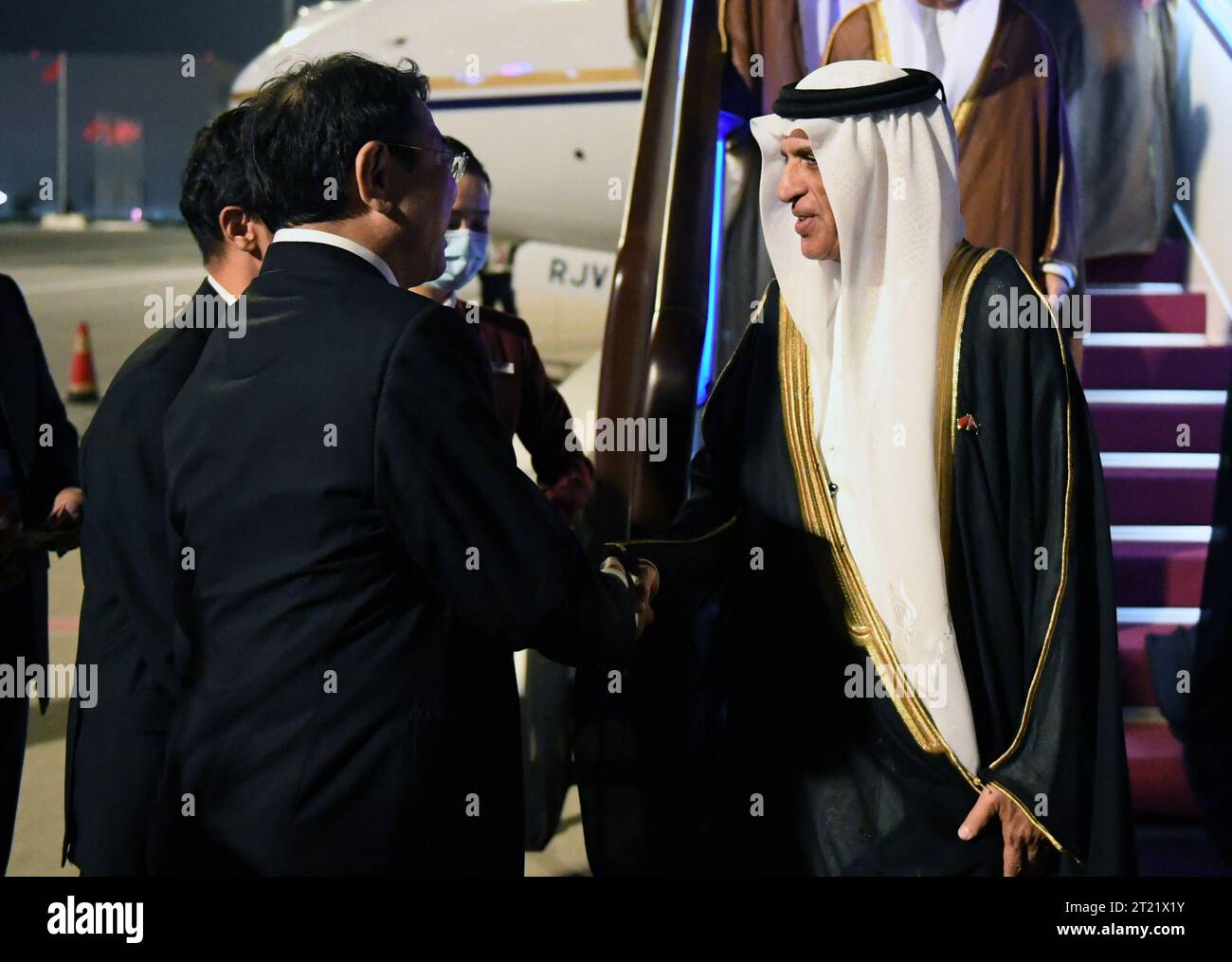 Pechino, Cina. 16 ottobre 2023. Lo sceicco Sa'ud bin Saqr al Qasimi ...