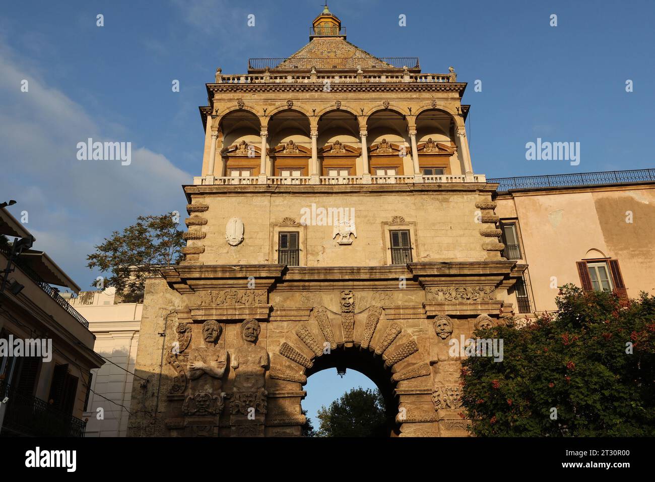 Porta palermo sicily immagini e fotografie stock ad alta risoluzione ...