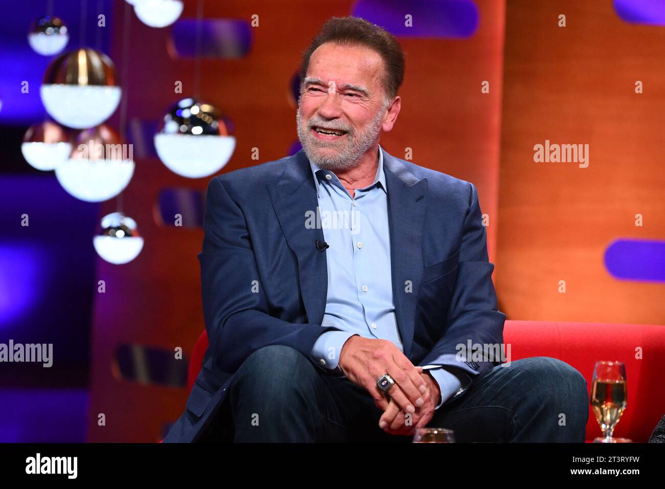 L'EDITORIALE UTILIZZA SOLO Arnold Schwarzenegger durante le riprese del ...