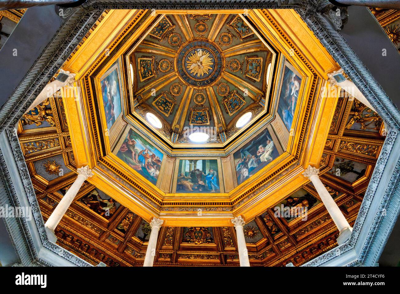 Battistero lateranense immagini e fotografie stock ad alta risoluzione ...
