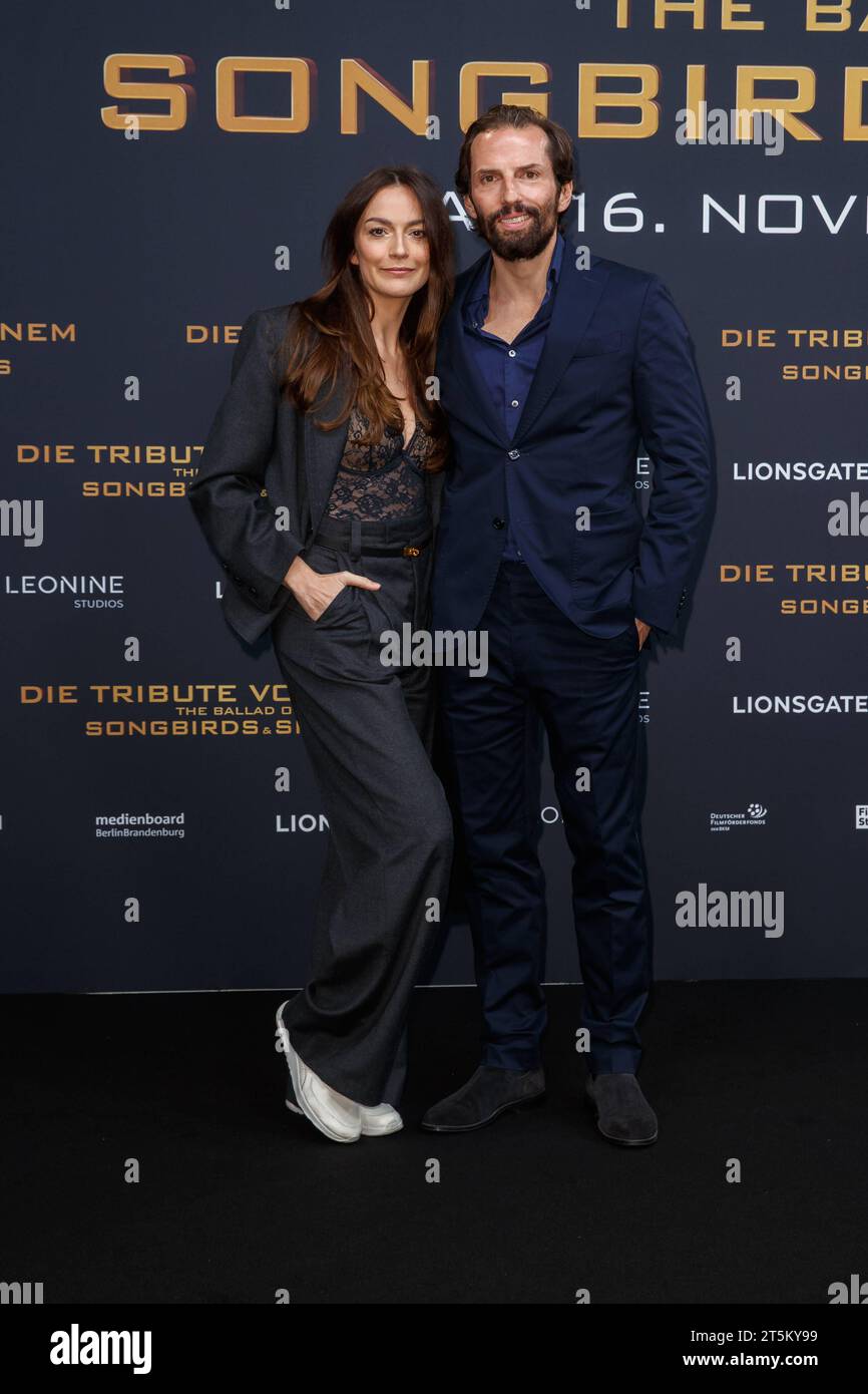 Kino Premiere - Die Tribute Von Panem - The Ballad of songbirds and ...