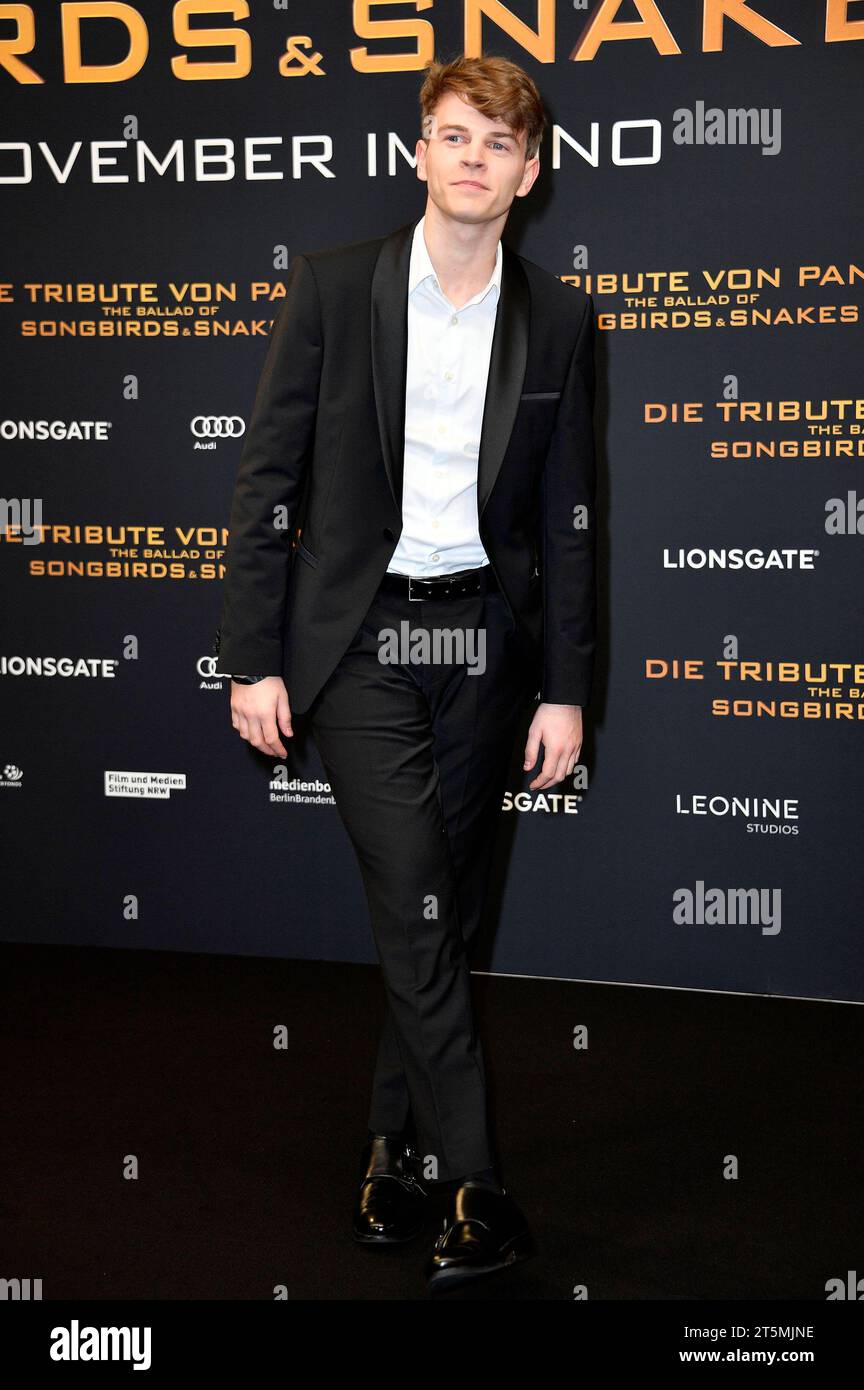 Tim Torok bei der Premiere des Kinofilms Die Tribute von Panem - The ...