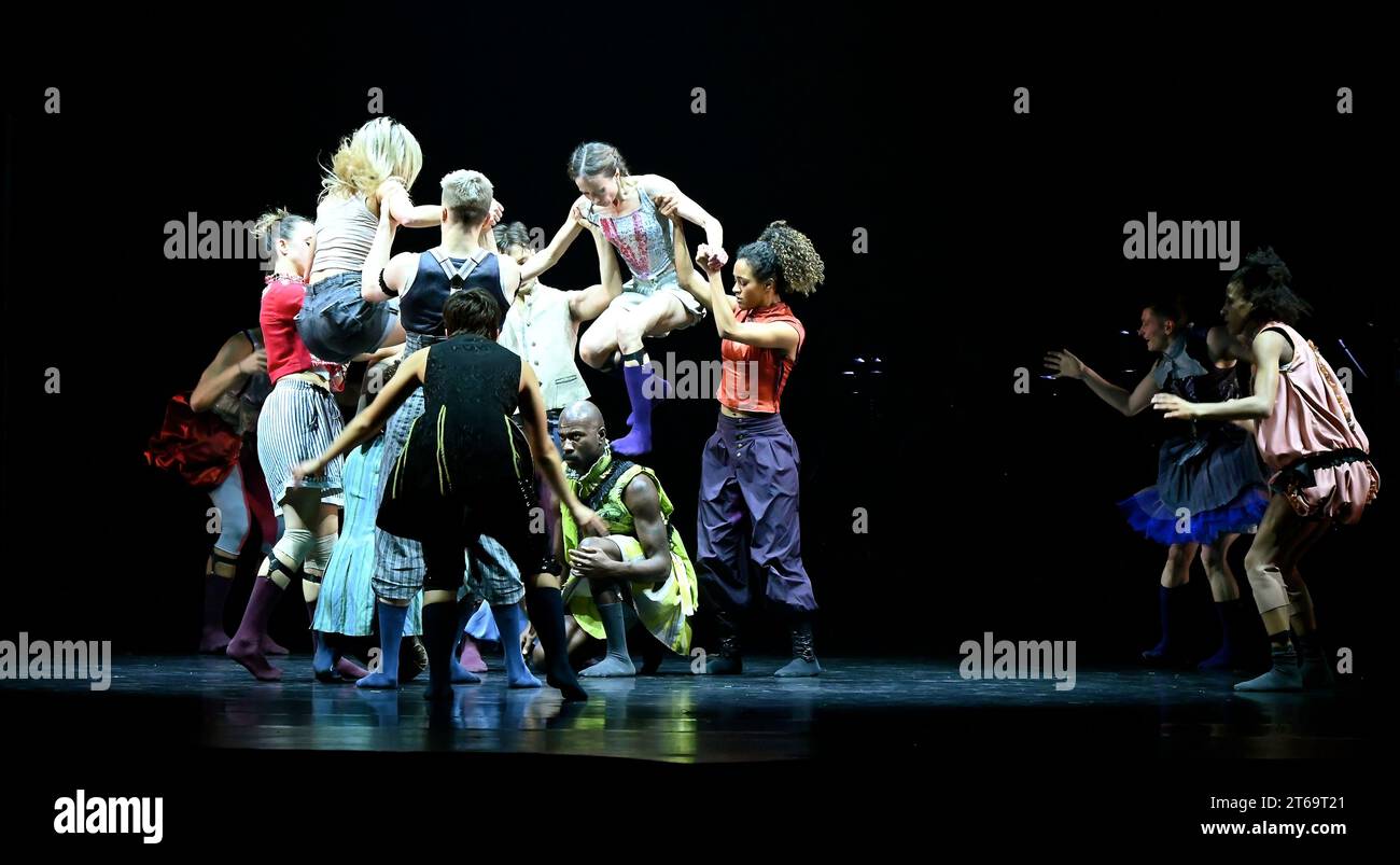 Pionieri della danza ampiamente acclamati, BalletBoyz torna sul palco ...