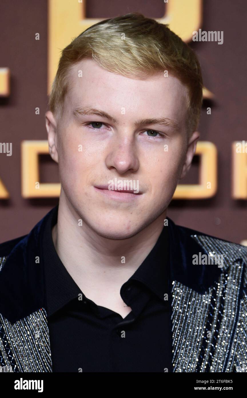 Knox Gibson bei der Premiere des Kinofilms The Hunger Games: The Ballad of Songbirds & Snakes ...