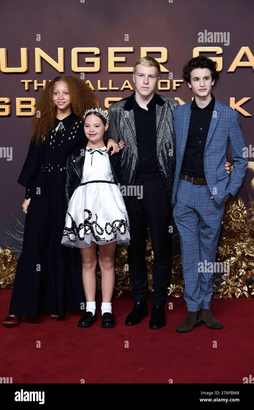 Luna Steeples, Sofia Sanchez, Knox Gibson und Max Raphael bei der ...