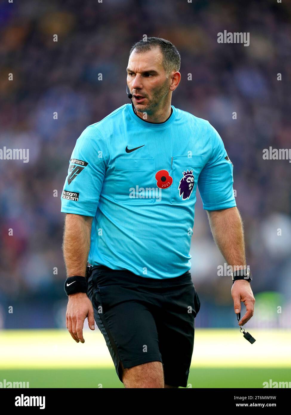 L'arbitro Tim Robinson durante la partita di Premier League al Molineux ...