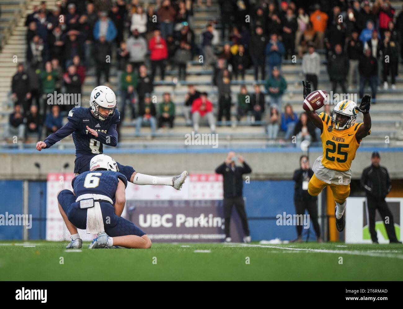 11 novembre 2023, VANCOUVER, British Columbia, CANADA: Kieran Flannery ...