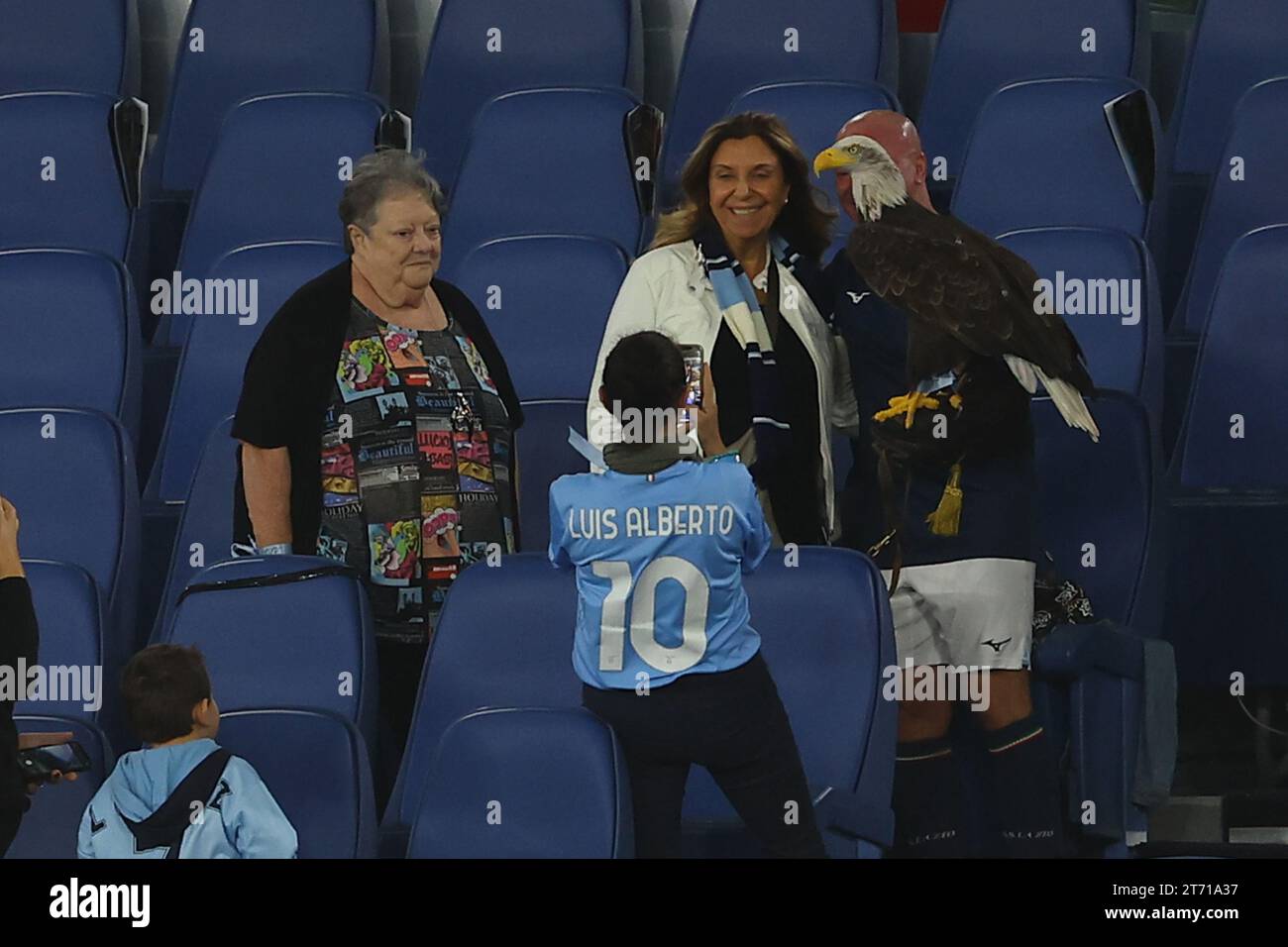 ROMA, Italia - 12.11.2023: VIP in tribuna per assistere al derby Lazio ...