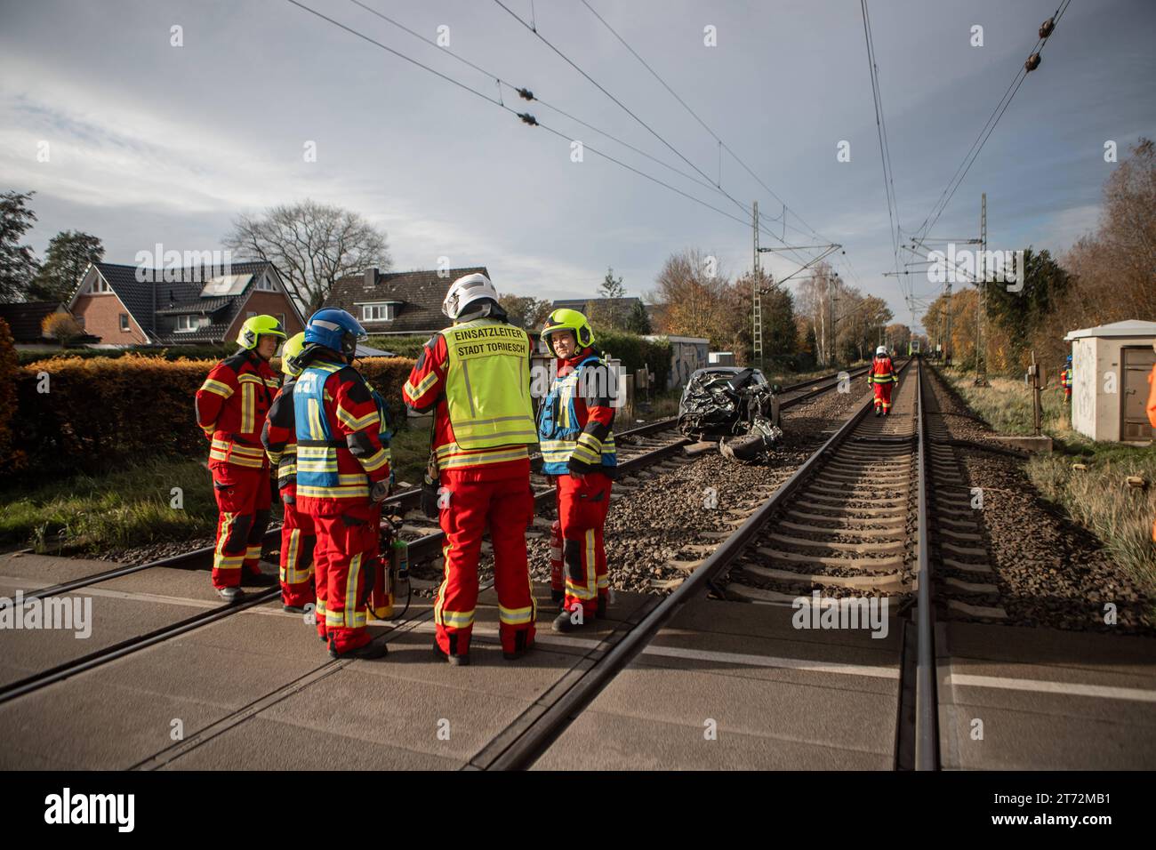 In Tornesch ereignete sich am Montagmittag ein schwerer Unfall an einem Bahnübergang, bei dem ...