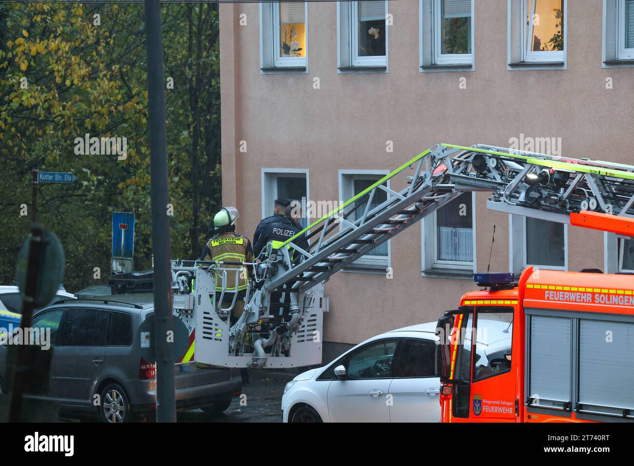 Entlang einer straße immagini e fotografie stock ad alta risoluzione - Alamy
