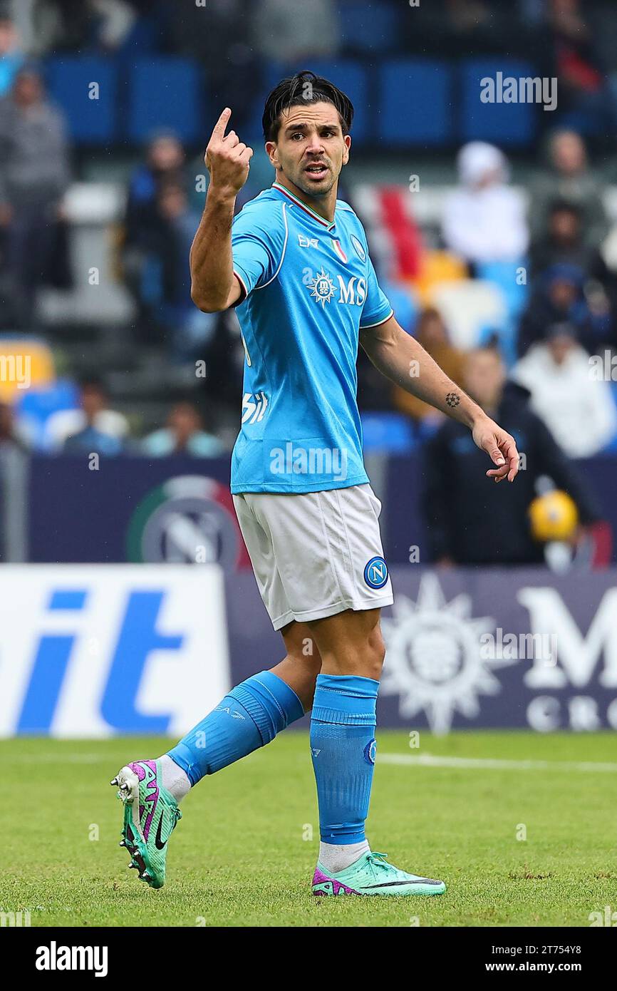 Giovanni Simeone della SSC Napoli gesti durante la partita di serie A ...