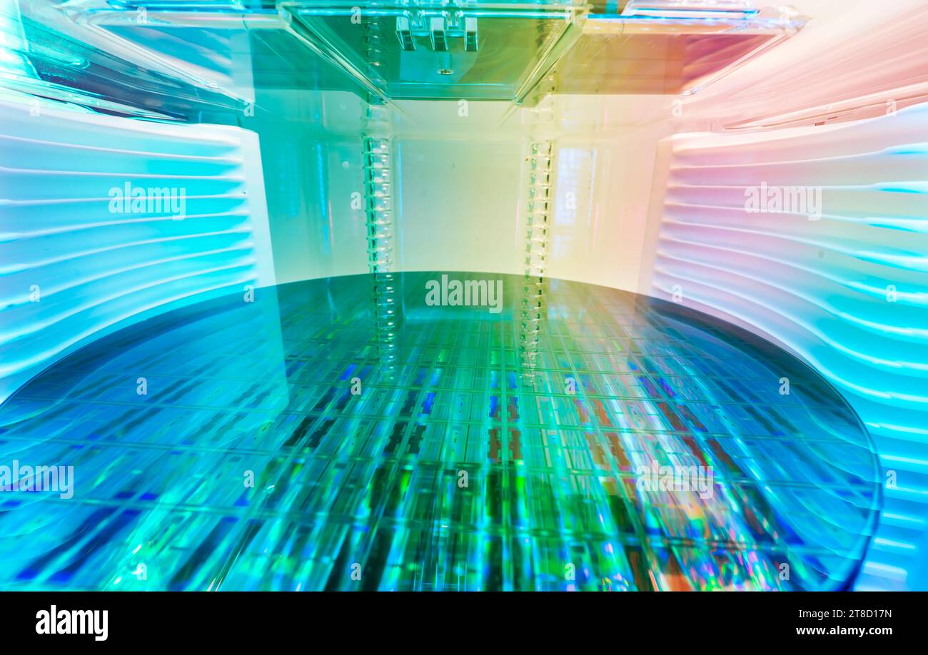 Silicio wafer immagini e fotografie stock ad alta risoluzione - Alamy