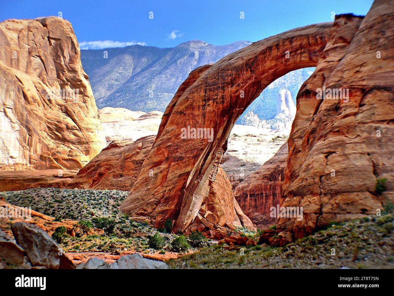Rainbow Bridge. Monumento nazionale. Utah, Rainbow Bridge, ai margini ...